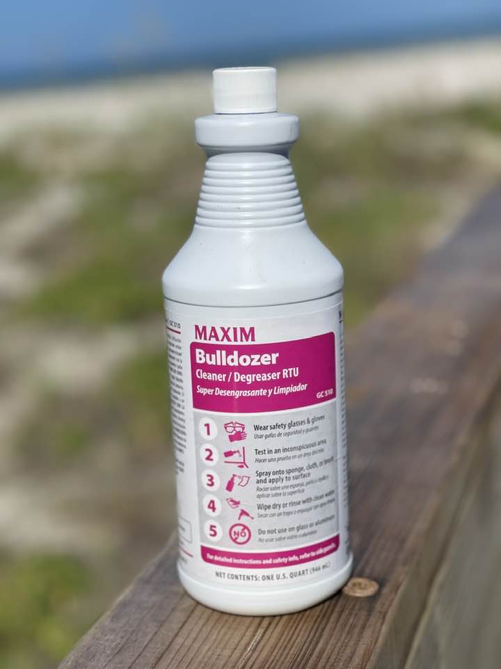 Bulldozer 12 Quarts / Case (1 Case) - Seaside Cleaning Supplies